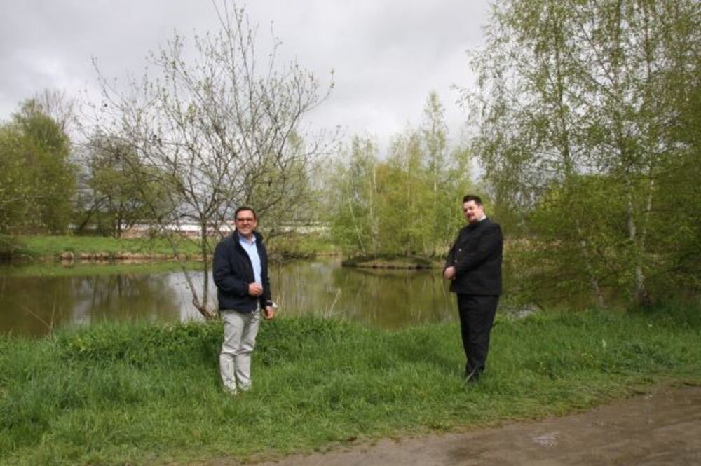 Grünes Refugium im Herzen des Marktes- Markt Arnstorf, Marktplatz 8 ...